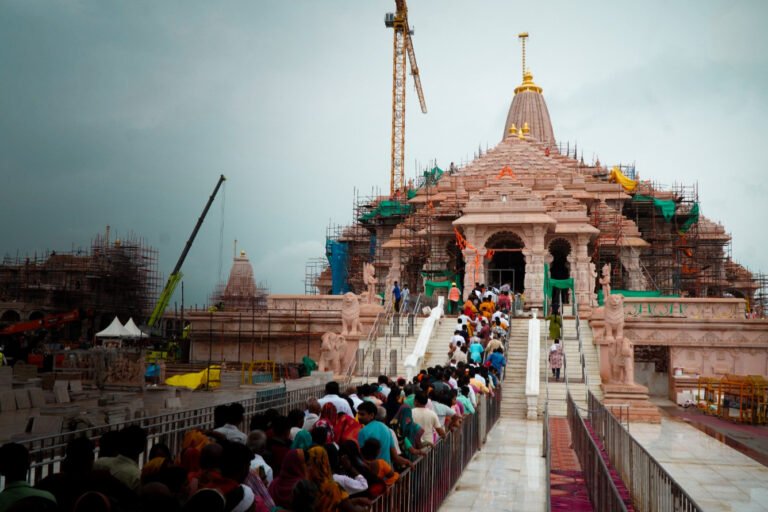 Ayodhya Ram Mandir Timing: Darshan, Aarti & Visitor Tips